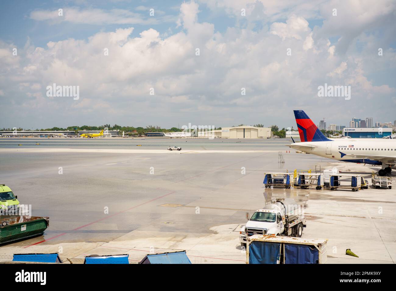 Fort Lauderdale, FL, USA - April 13, 2023: Photo of FLL Fort Lauderdale ...