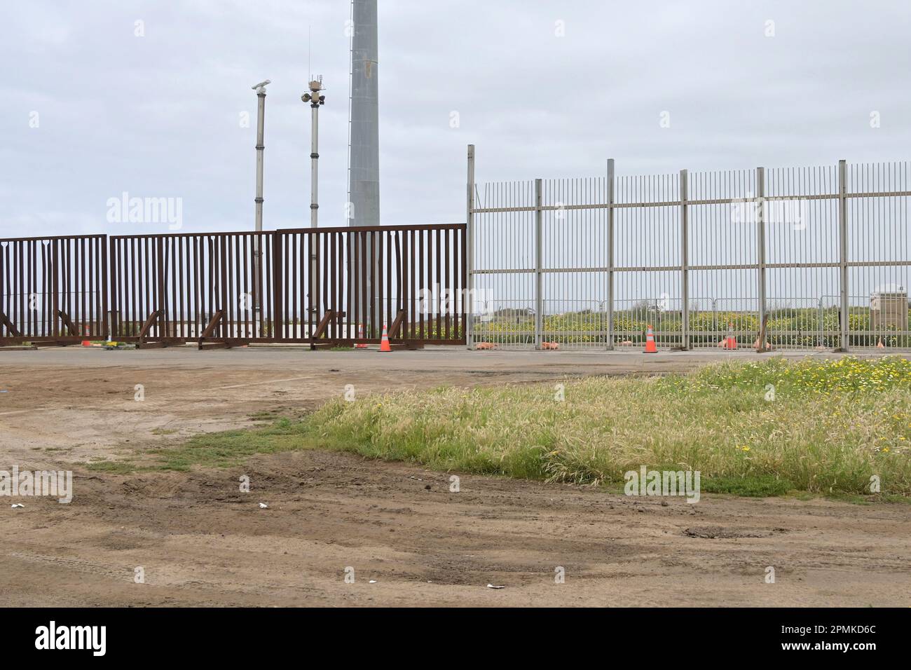 Tijuana, Mexico. 13th Apr, 2023. A new border fence construction ...