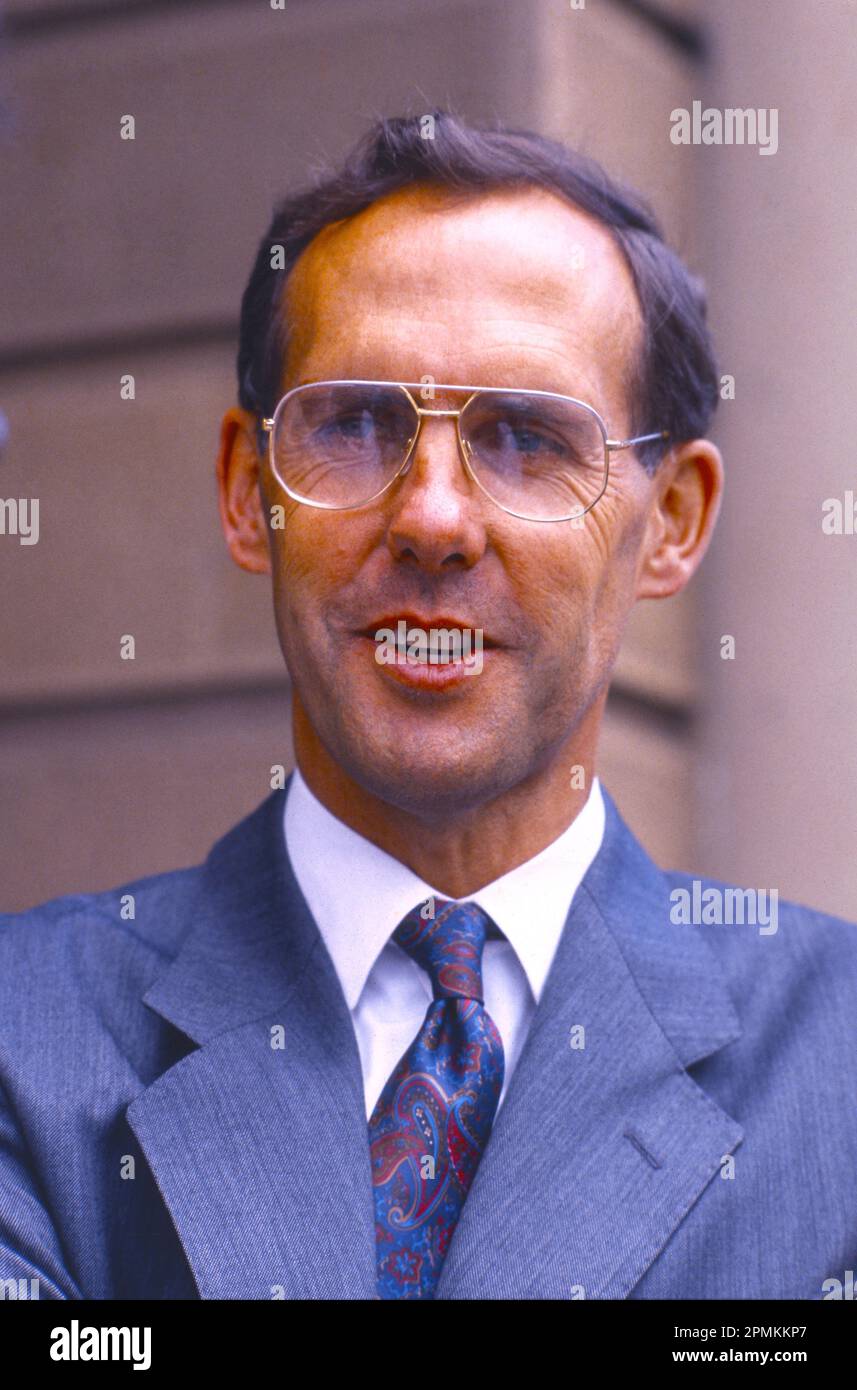 Dr bob brown hi-res stock photography and images - Alamy