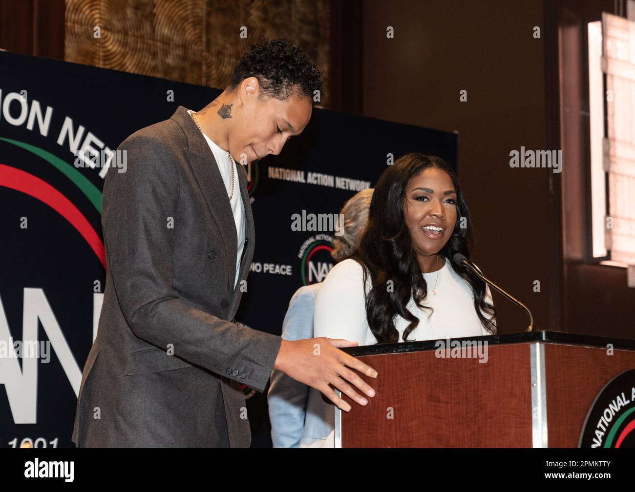 Cherelle Griner speaks as Brittney Griner and Al Sharpton watch at ...