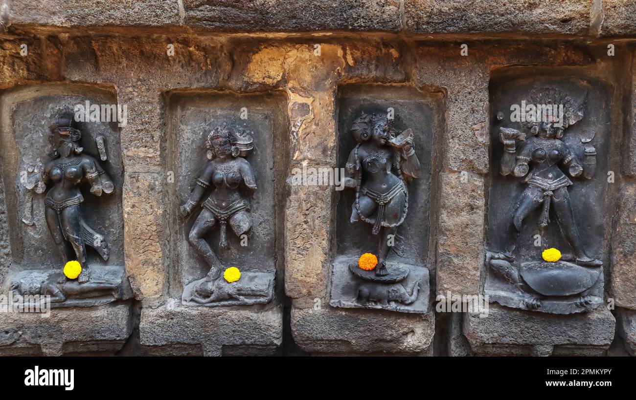 Hypaethral design hi-res stock photography and images - Alamy