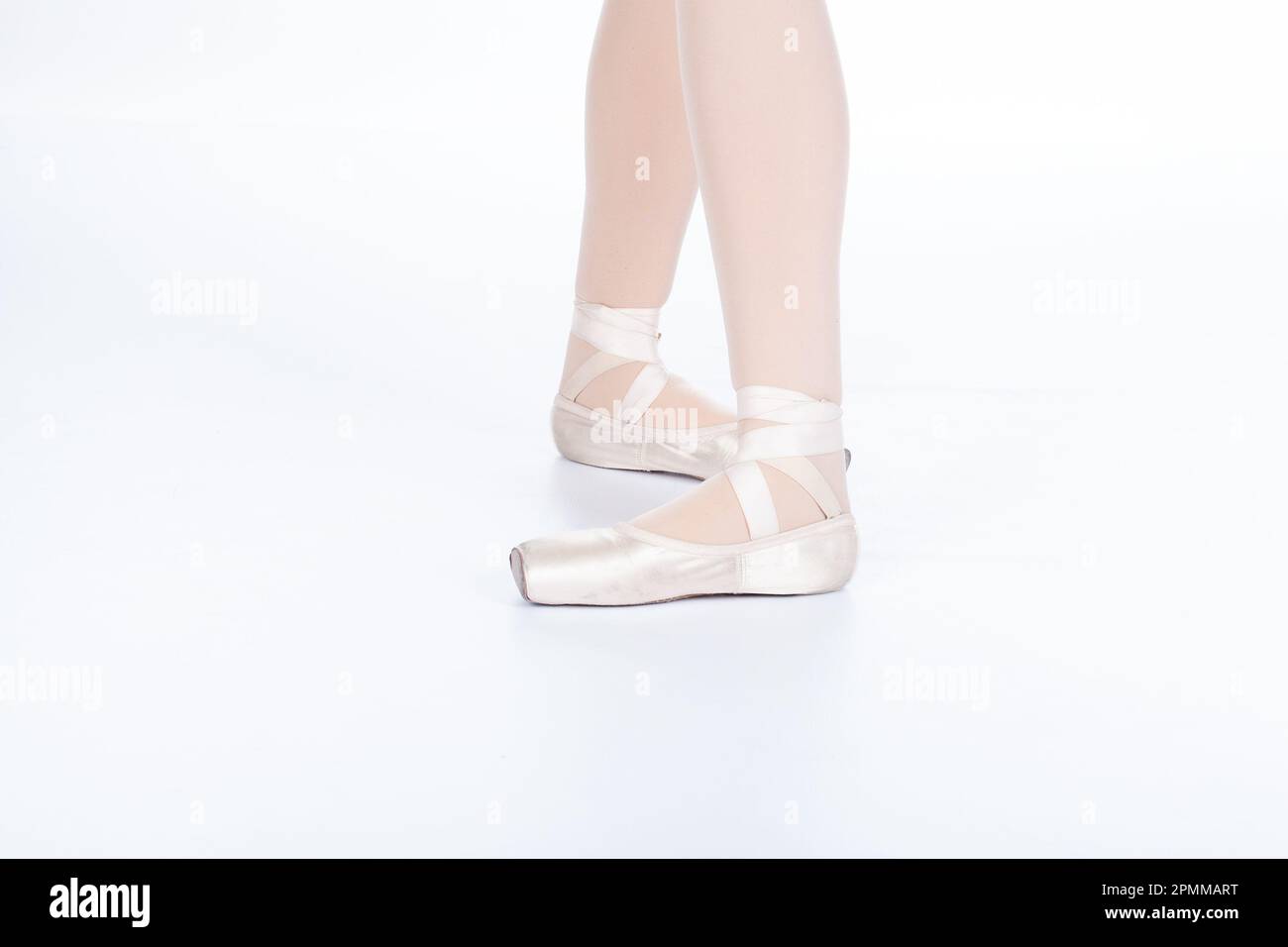 En Pointe CORRECT Fifth position open with calves front on teachers ...