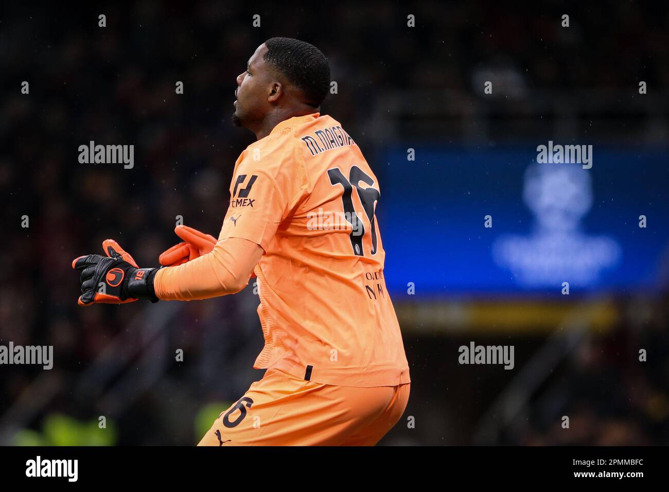 Mike Maignan, Milan goalkeeper Stock Photo - Alamy