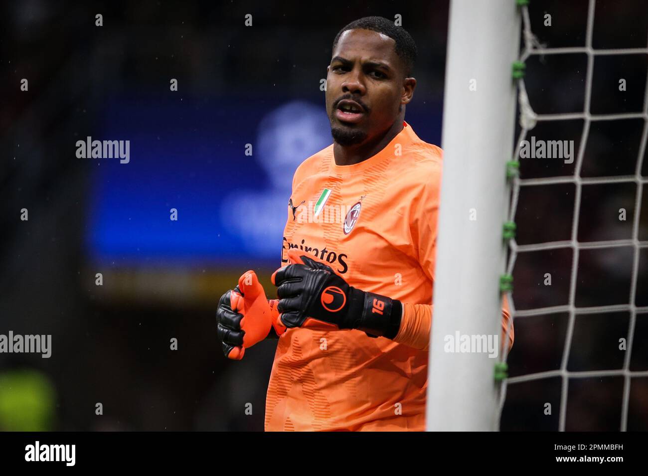 Mike Maignan, Milan goalkeeper Stock Photo - Alamy