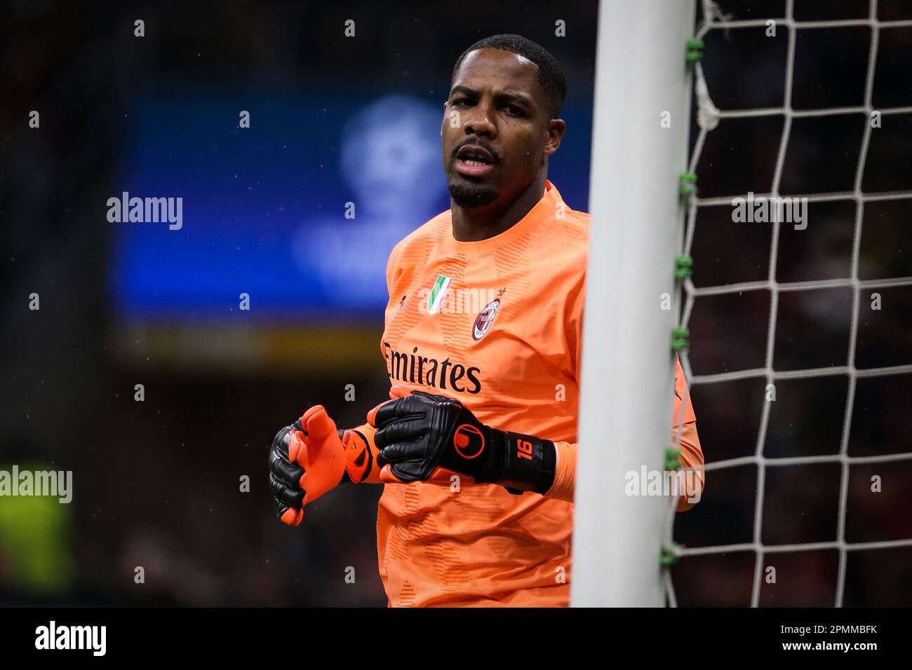 Mike Maignan, Milan goalkeeper Stock Photo - Alamy