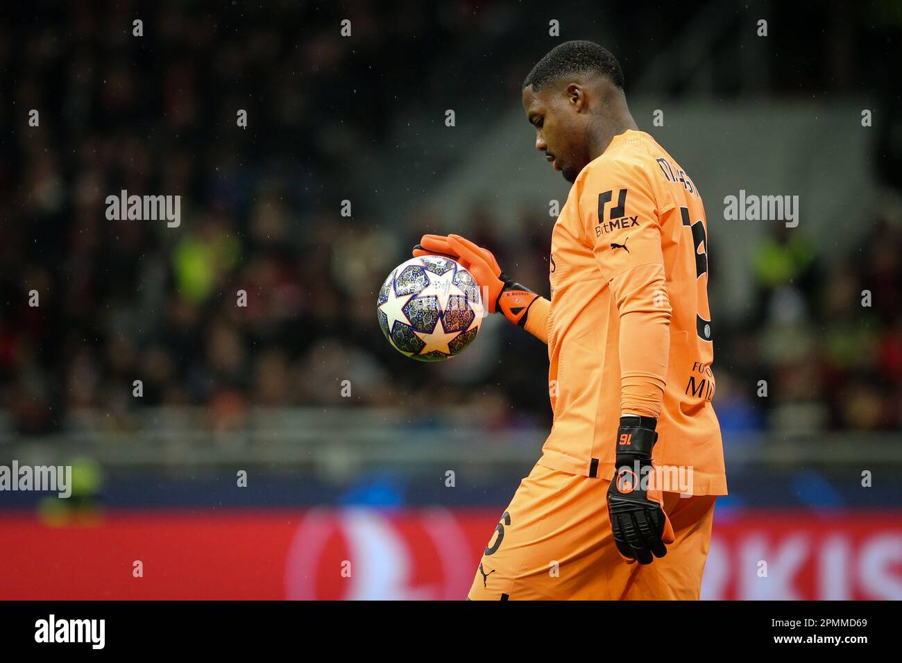 Mike Maignan, Milan goalkeeper Stock Photo - Alamy