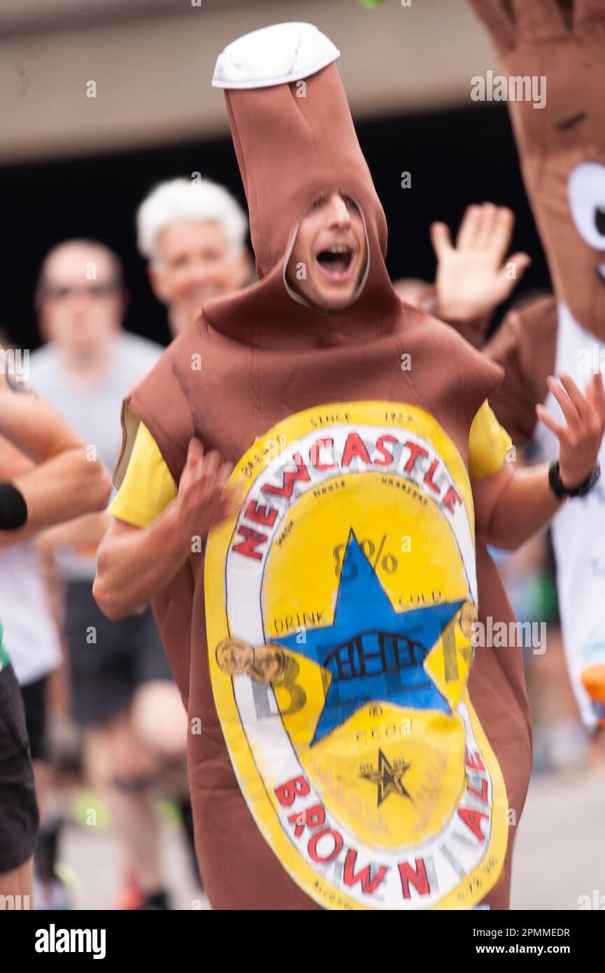 Runner in Brown Ale costume, Great North Run 2022, Newcastle upon Tyne ...