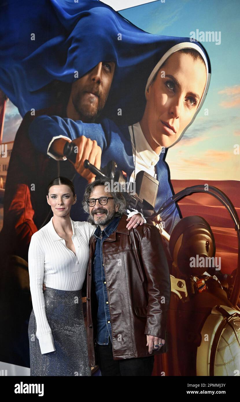 Los Angeles, United States. 13th Apr, 2023. Betty Gilpin and Marc Maron ...