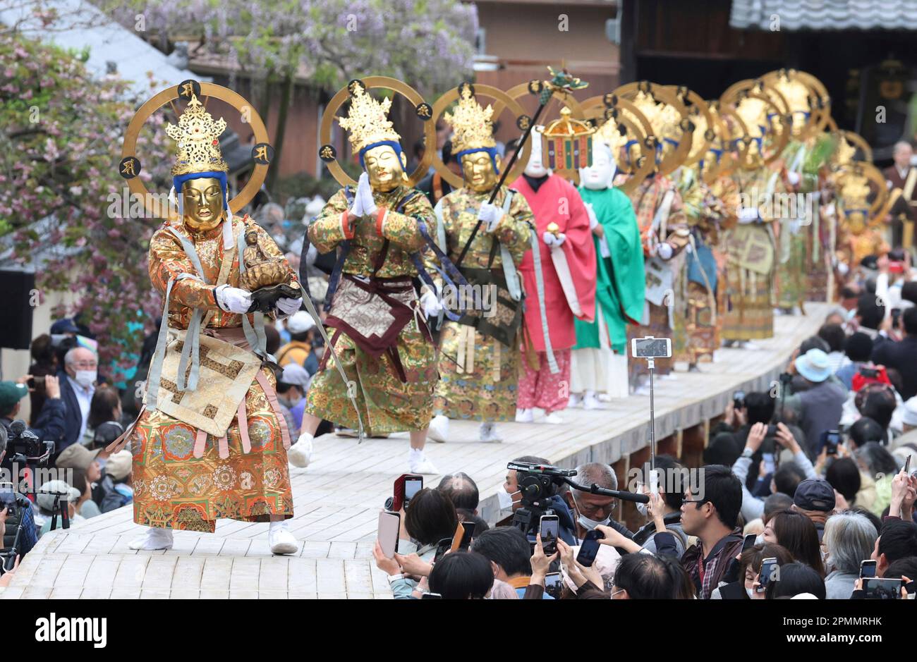 Kannon (Bodhisattva of Compassion) leading Chujo-hime, a Japanese ...