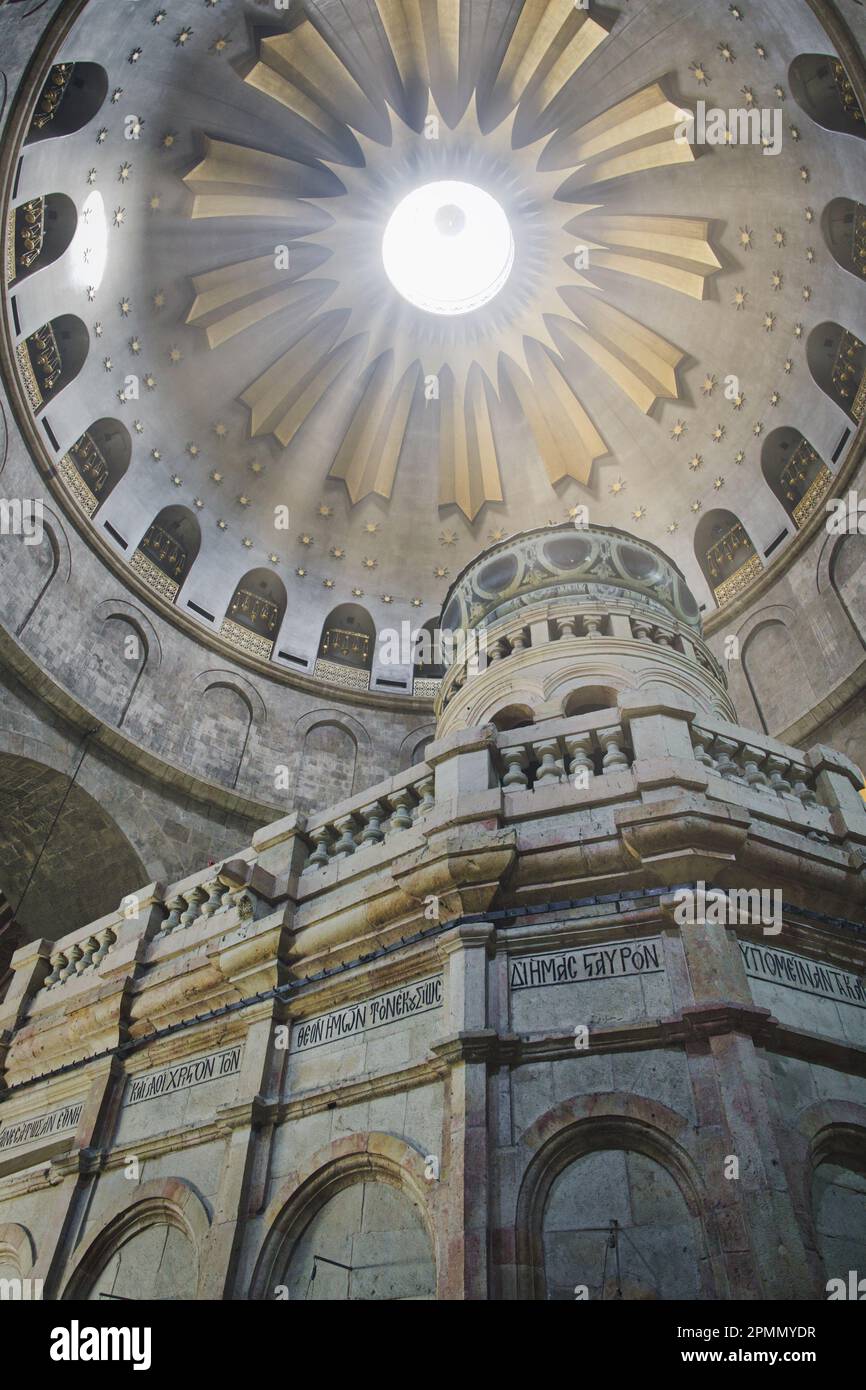 Altar crucifixion church holy sepulchre hi-res stock photography and ...