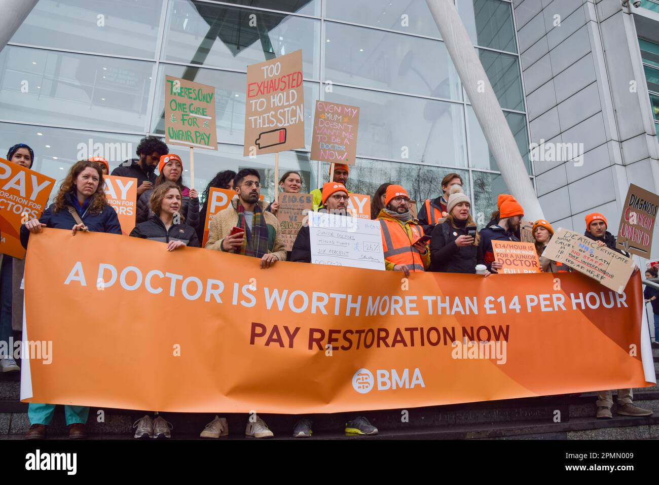 London, UK. 14th April 2023. Junior doctors stand at the British ...