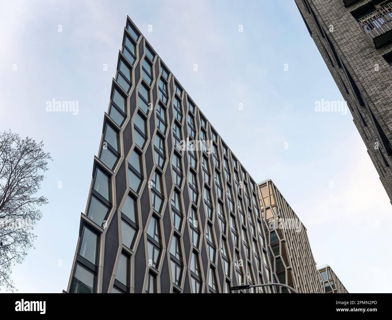 Modern building victoria street hi-res stock photography and images - Alamy