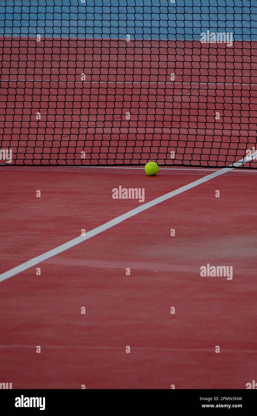 Tennis court balls low angle hi-res stock photography and images - Alamy
