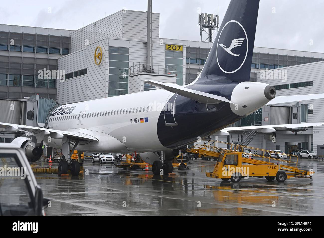 Impressions from Franz Josef Strauss Airport in Munich on April 12 ...