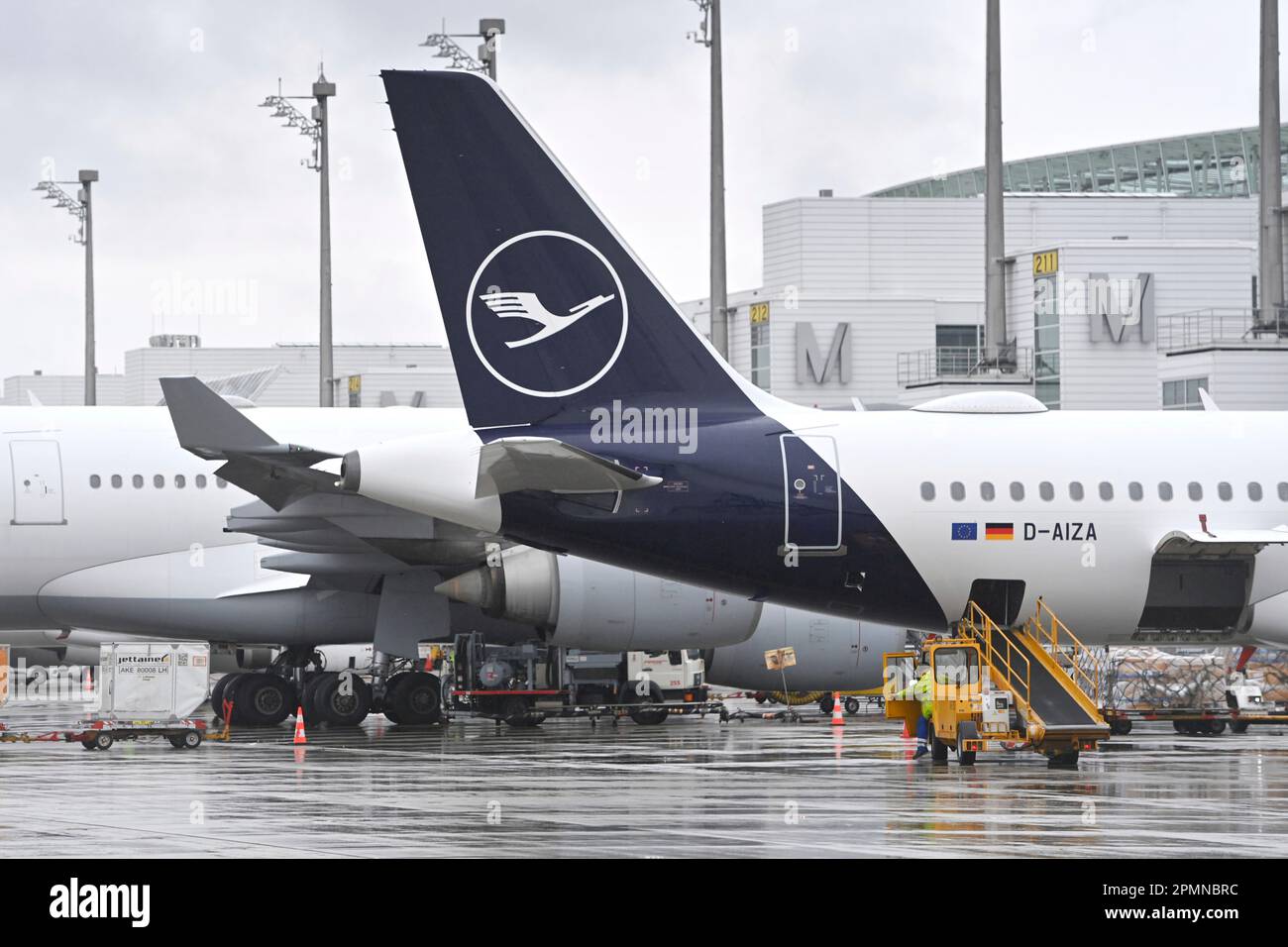 Impressions from Franz Josef Strauss Airport in Munich on April 12 ...
