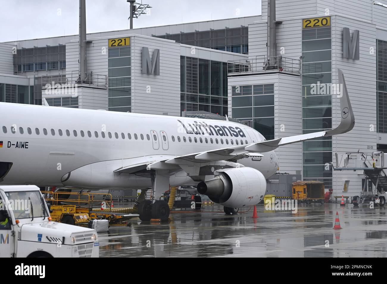 Impressions from Franz Josef Strauss Airport in Munich on April 12 ...