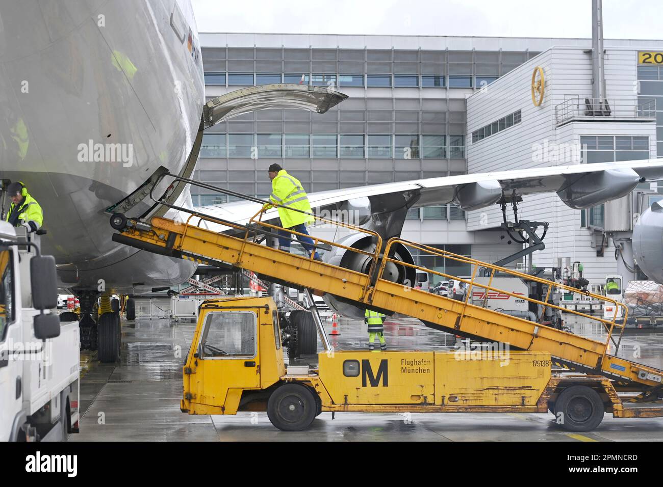 Impressions from Franz Josef Strauss Airport in Munich on April 12 ...