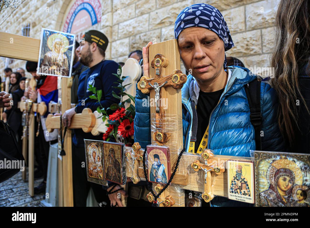 East Jerusalem, Israel. 14th Apr, 2023. Orthodox Christians carry ...