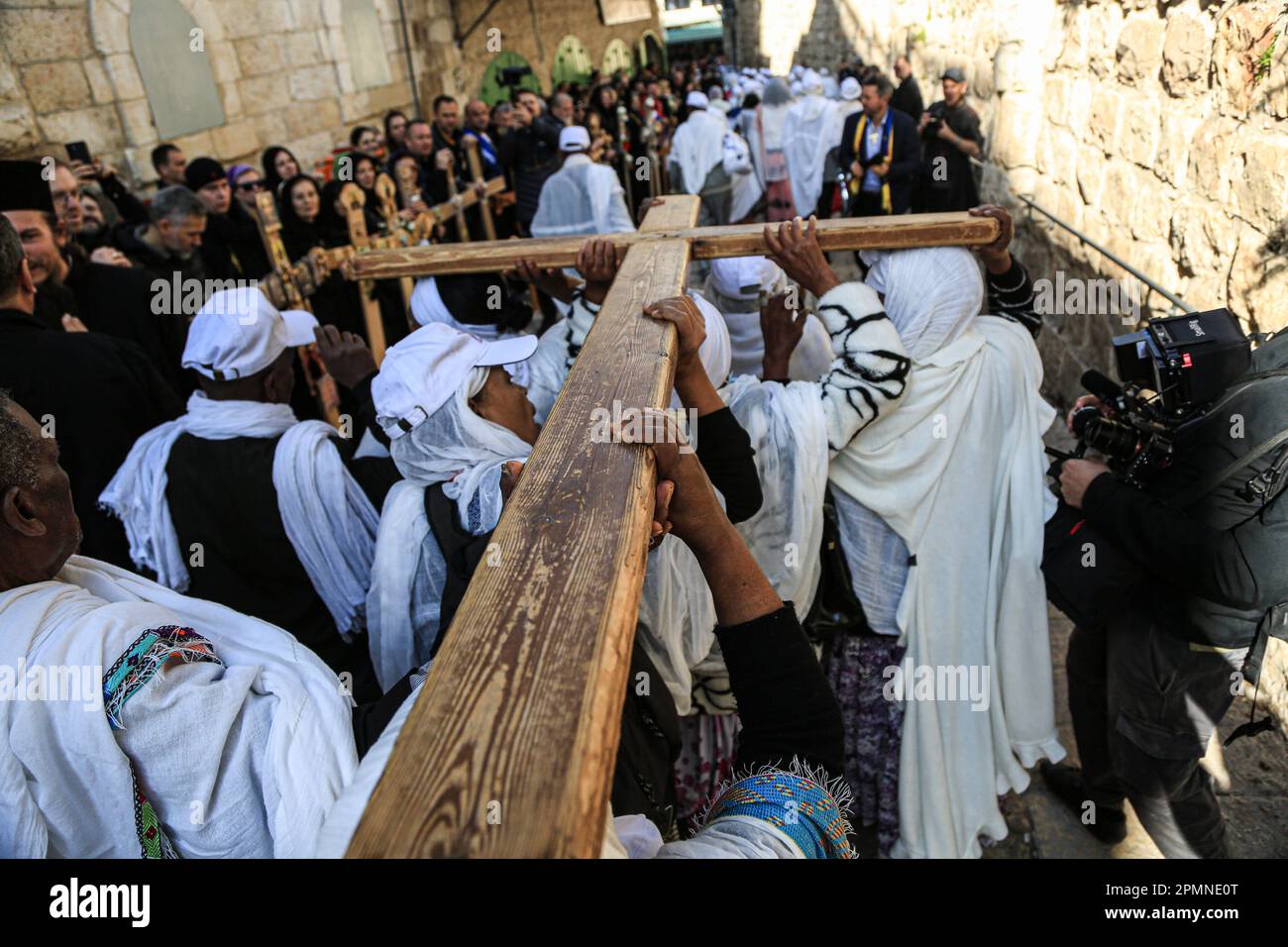 East Jerusalem, Israel. 14th Apr, 2023. Orthodox Christians carry ...
