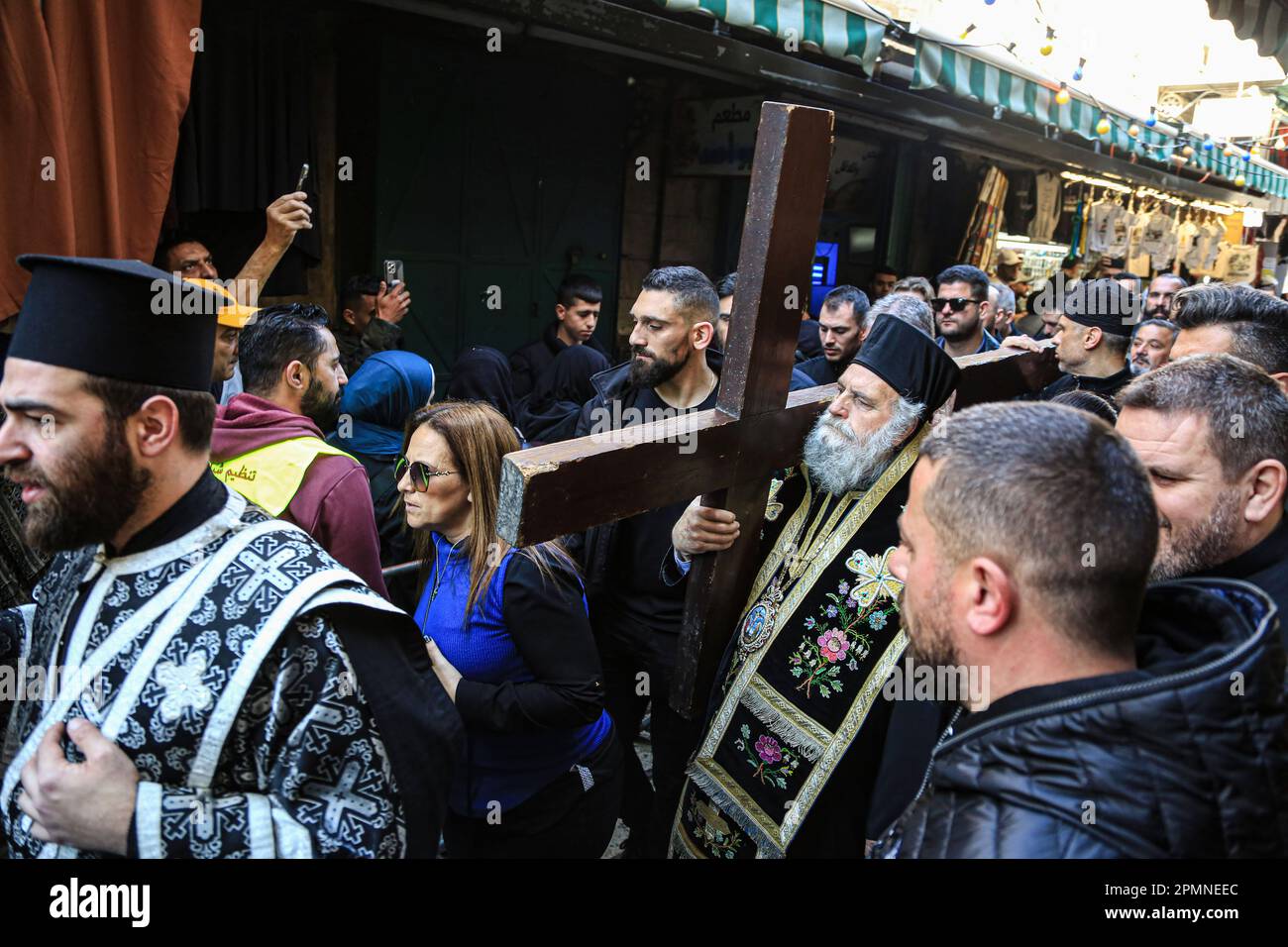 East Jerusalem, Israel. 14th Apr, 2023. Orthodox Christians carry ...