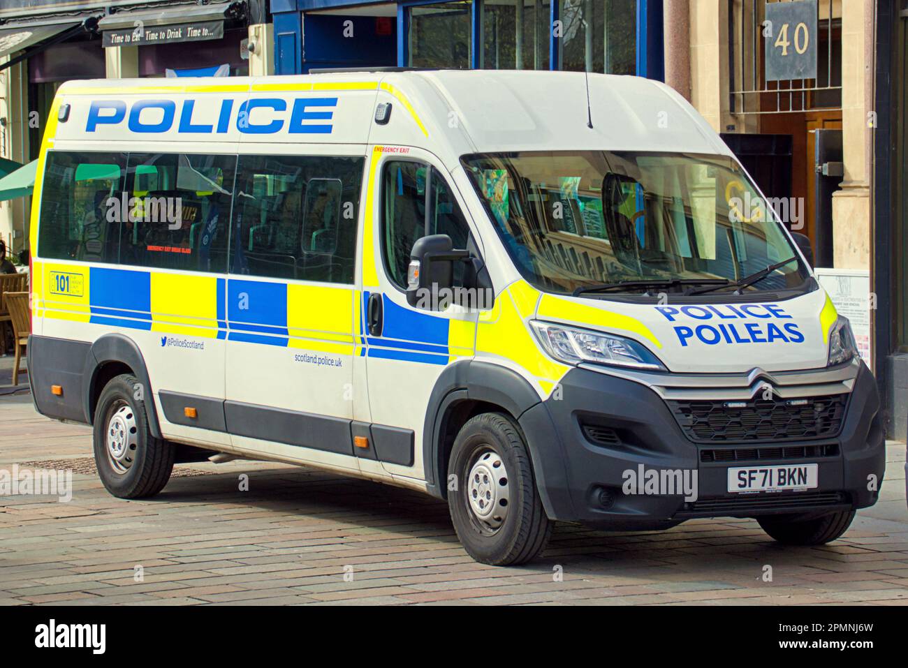 Police scotland badge hi-res stock photography and images - Alamy