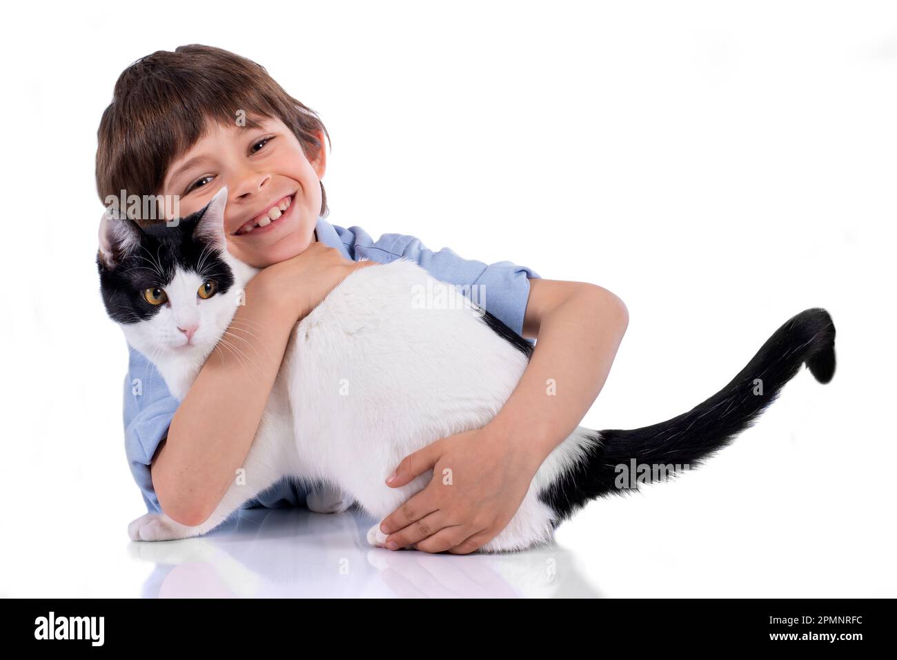 Boy hugs cat hi-res stock photography and images - Alamy