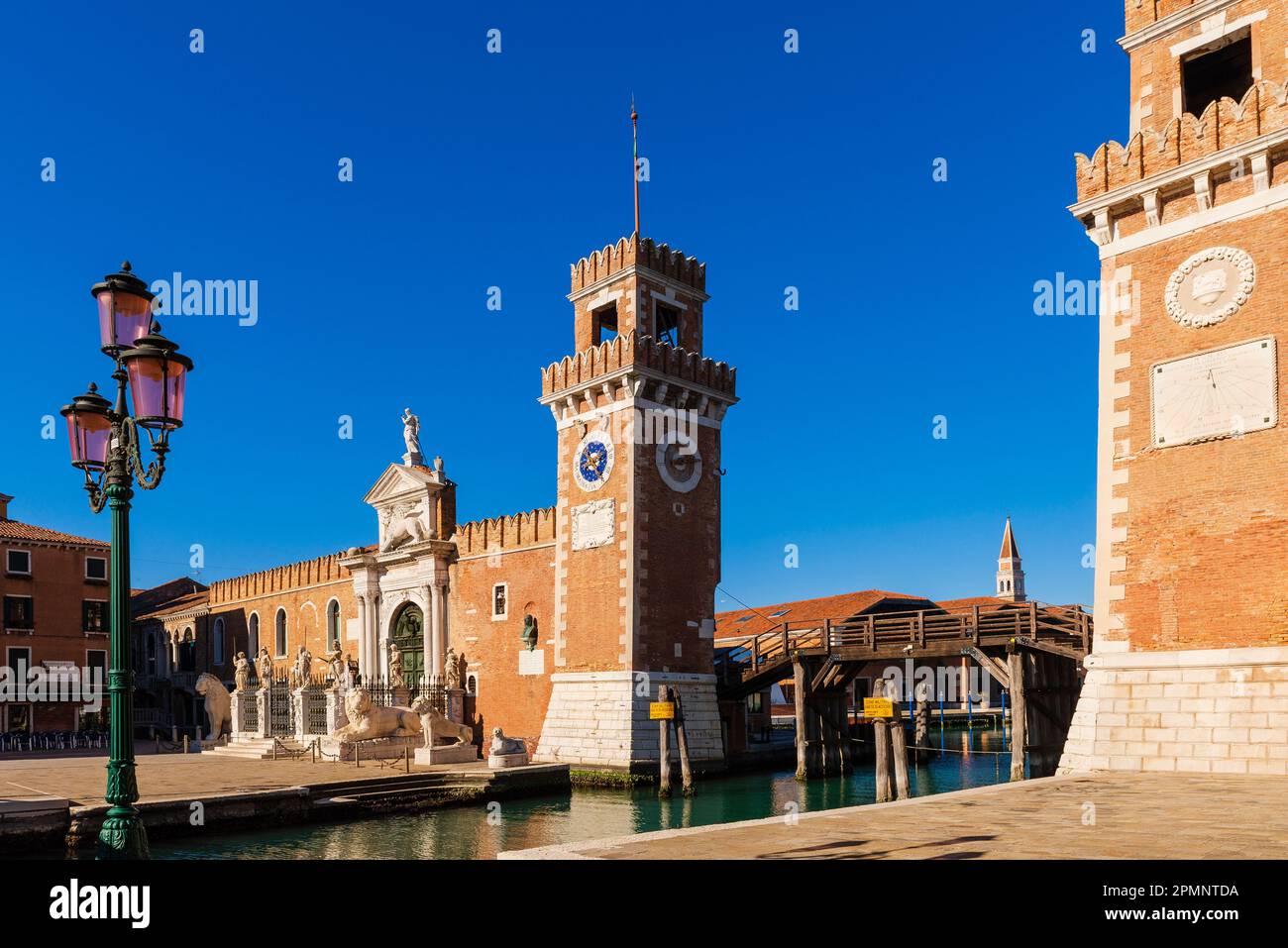 Main entrance (Porta Magna) to the Venetian Arsenal (medieval shipyards ...
