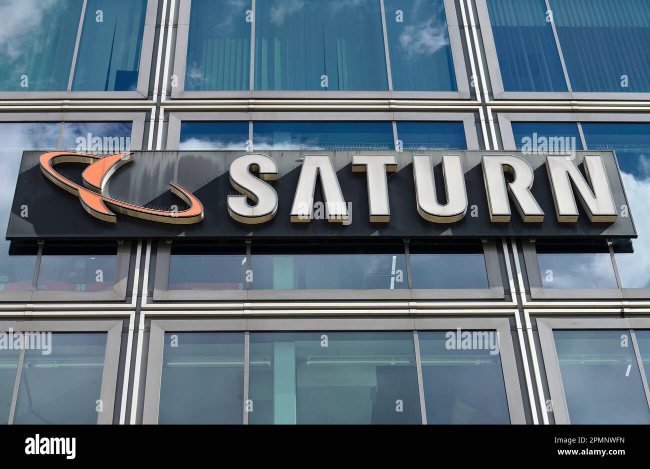 Elektronikmarkt Saturn, Alexanderplatz, Mitte, Berlin, Deutschland Stock Photo - Alamy