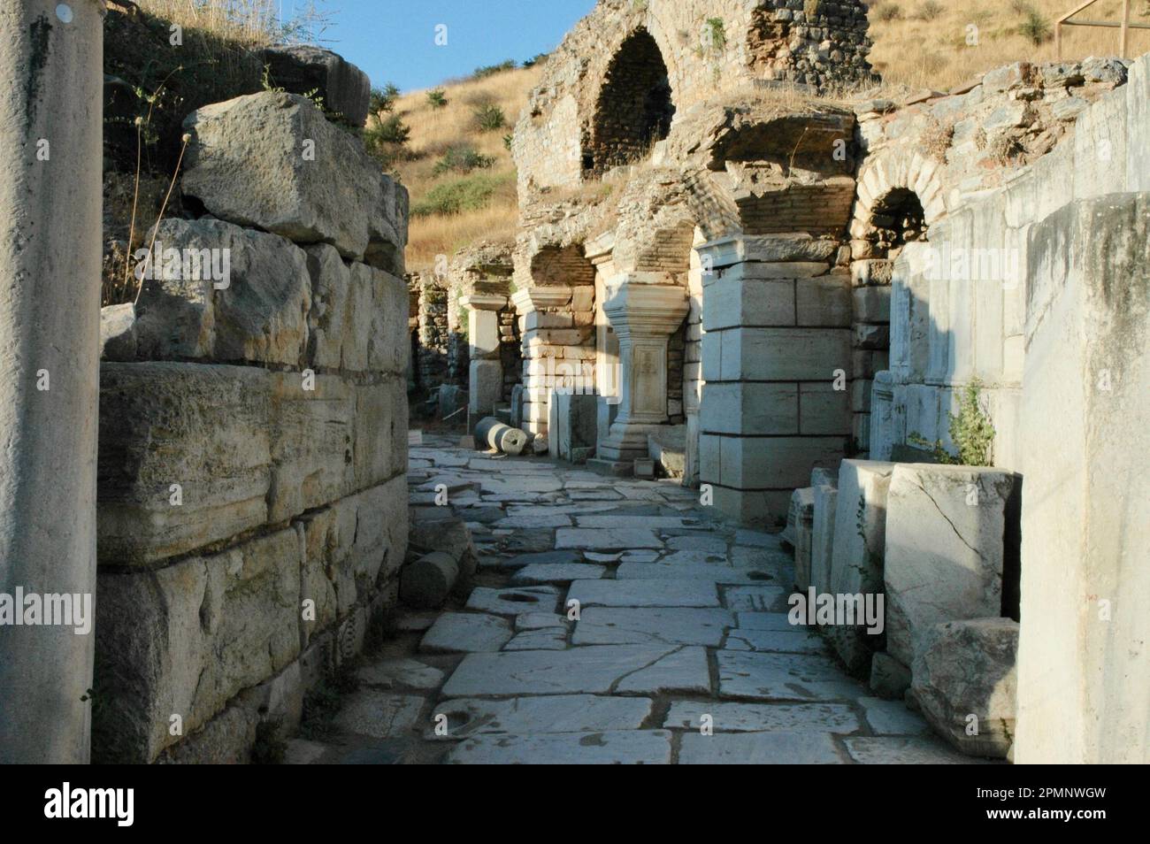 Strada romana in Cappadocia. Turchia Stock Photo - Alamy