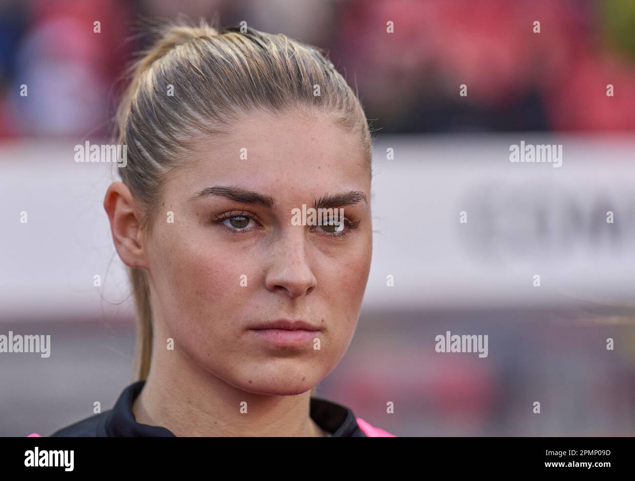 Jule Brand, DFB 22 in the friendly DFB women match GERMANY - BRASIL 1-2 ...