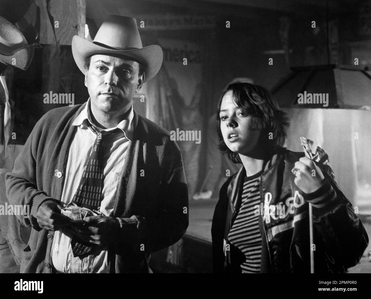 Alan Arkin, Mackenzie Phillips, on-set of the Film, "Rafferty And The ...