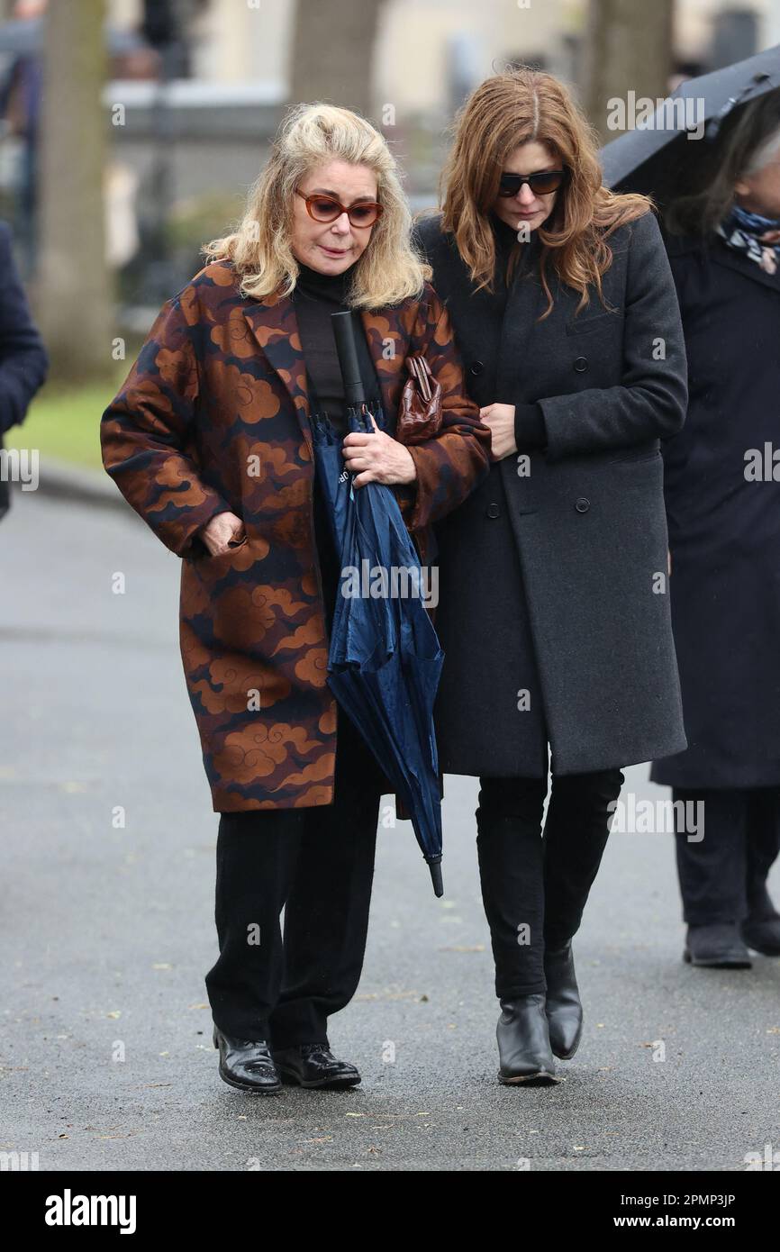 Catherine Deneuve and Chiara Mastroianni during the funeral ceremony of ...