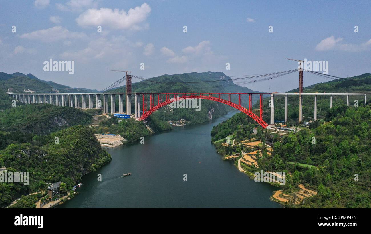 (230414) -- GUIYANG, April 14, 2023 (Xinhua) -- This aerial photo taken ...