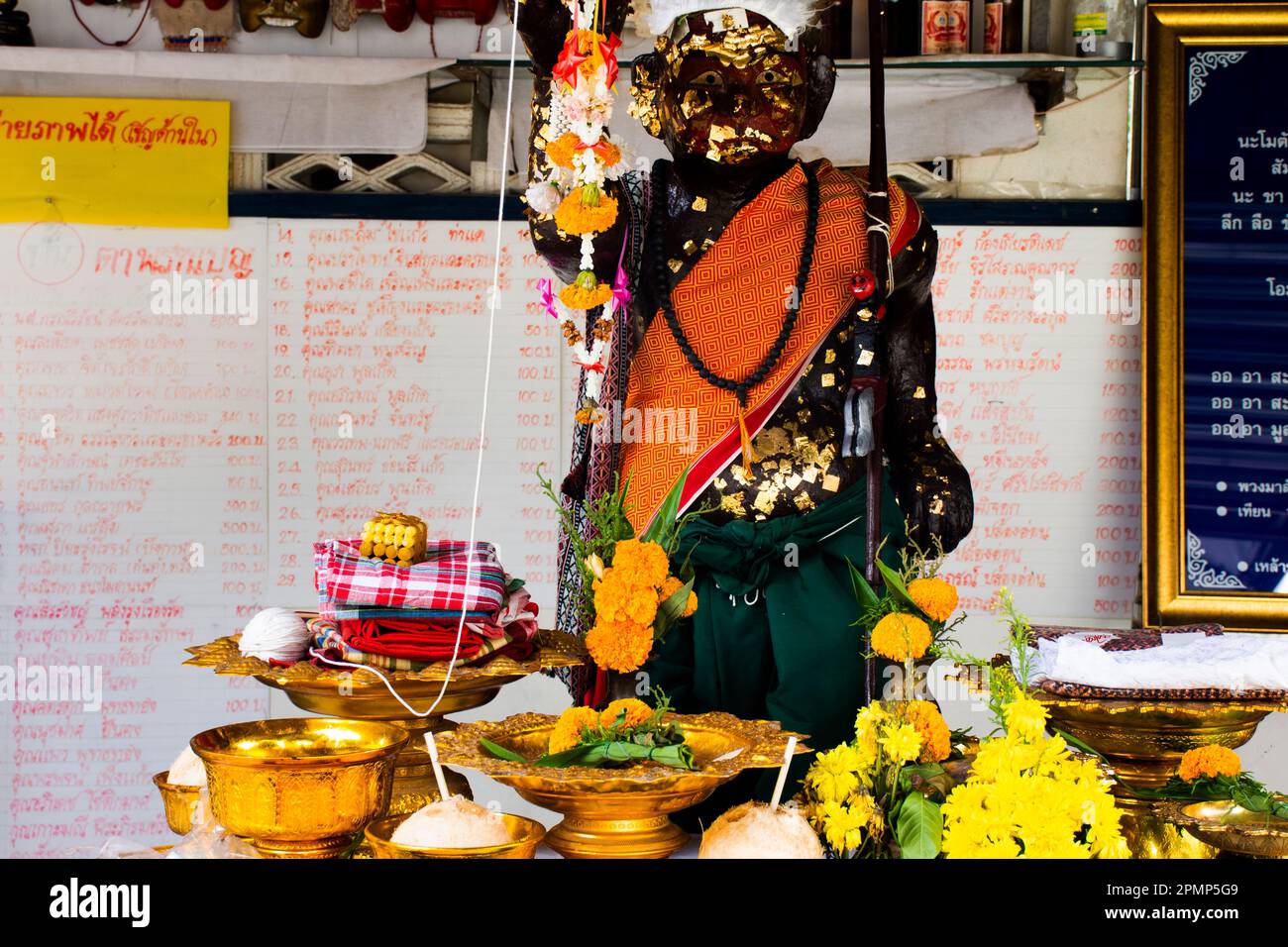 Manora dance and Hunter Pran Boon deity statue in ancient antique Nora ...