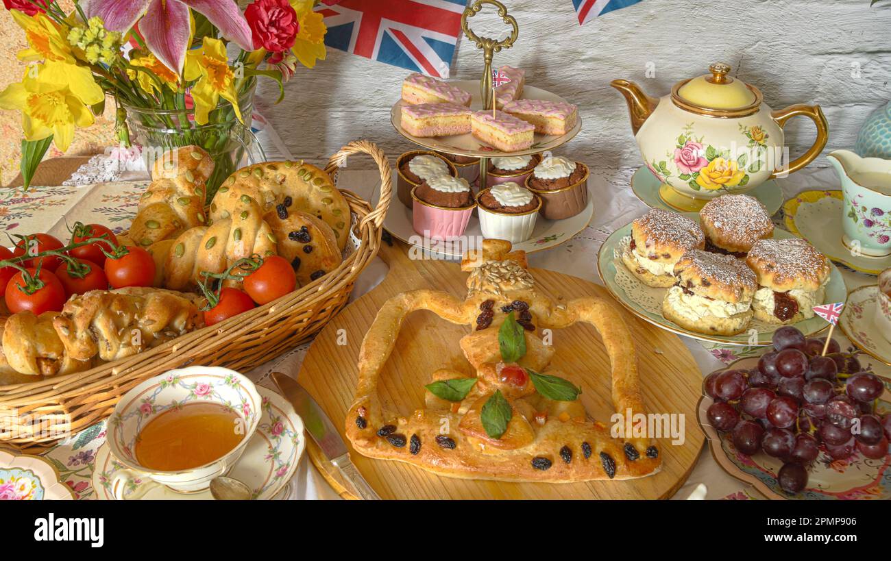 Vintage tea party celebration Coronation street parties Stock Photo - Alamy
