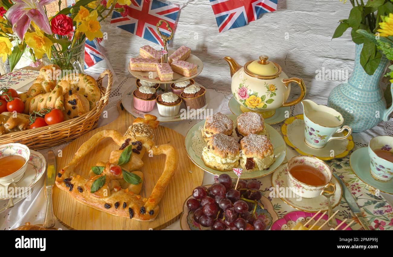 Vintage tea party celebration Coronation street parties Stock Photo - Alamy