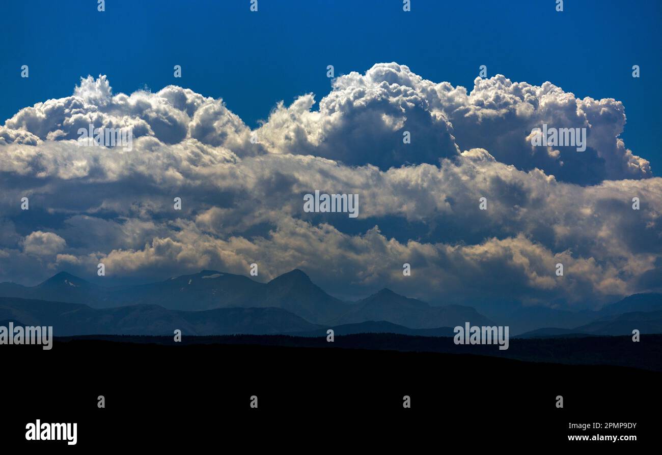 Blue mountain storm hi-res stock photography and images - Alamy