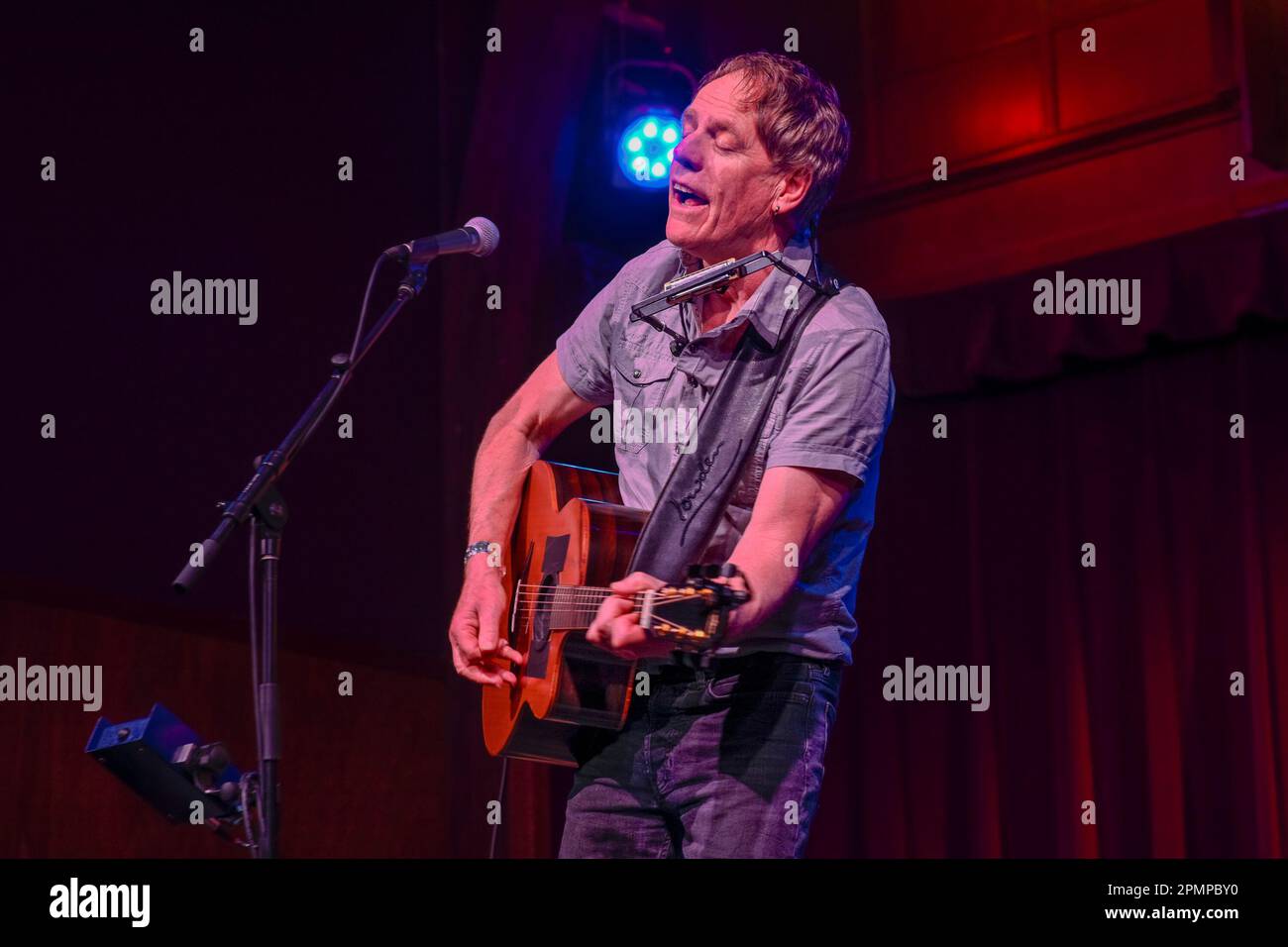 Welsh singer, songwriter, Martyn Joseph in concert Stock Photo - Alamy