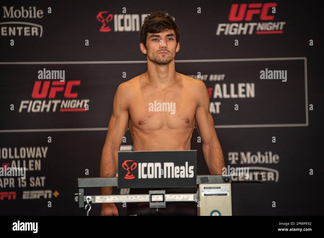 Aaron phillips ufc hi-res stock photography and images - Alamy