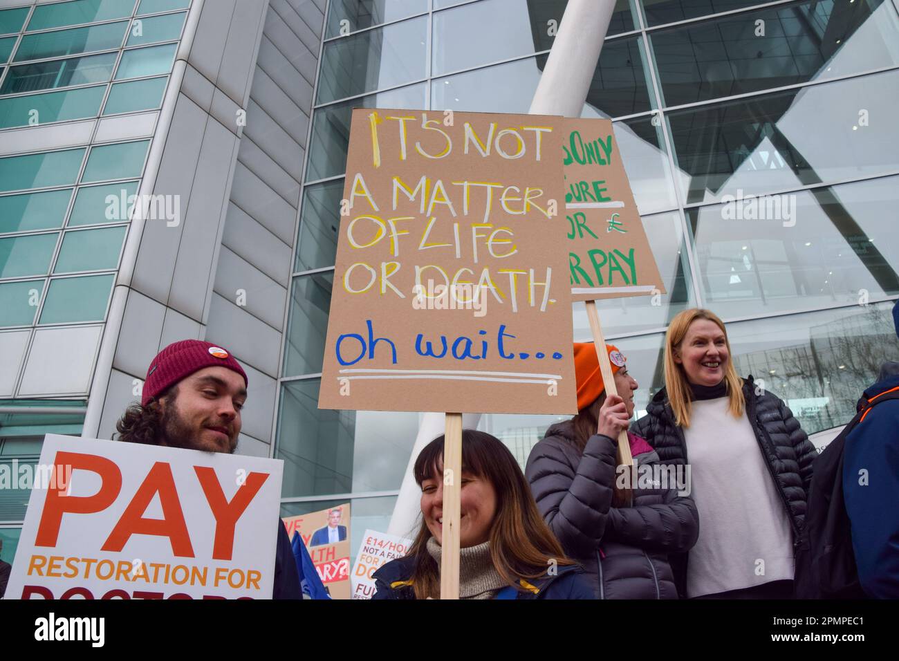 London, UK. 14th April 2023. Junior doctors stand at the British ...