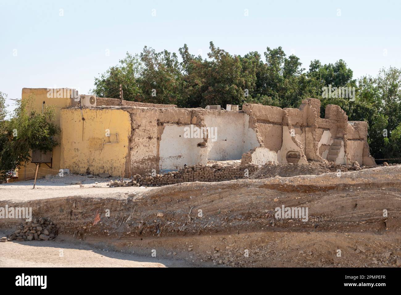 Houses in egypt hi-res stock photography and images - Alamy