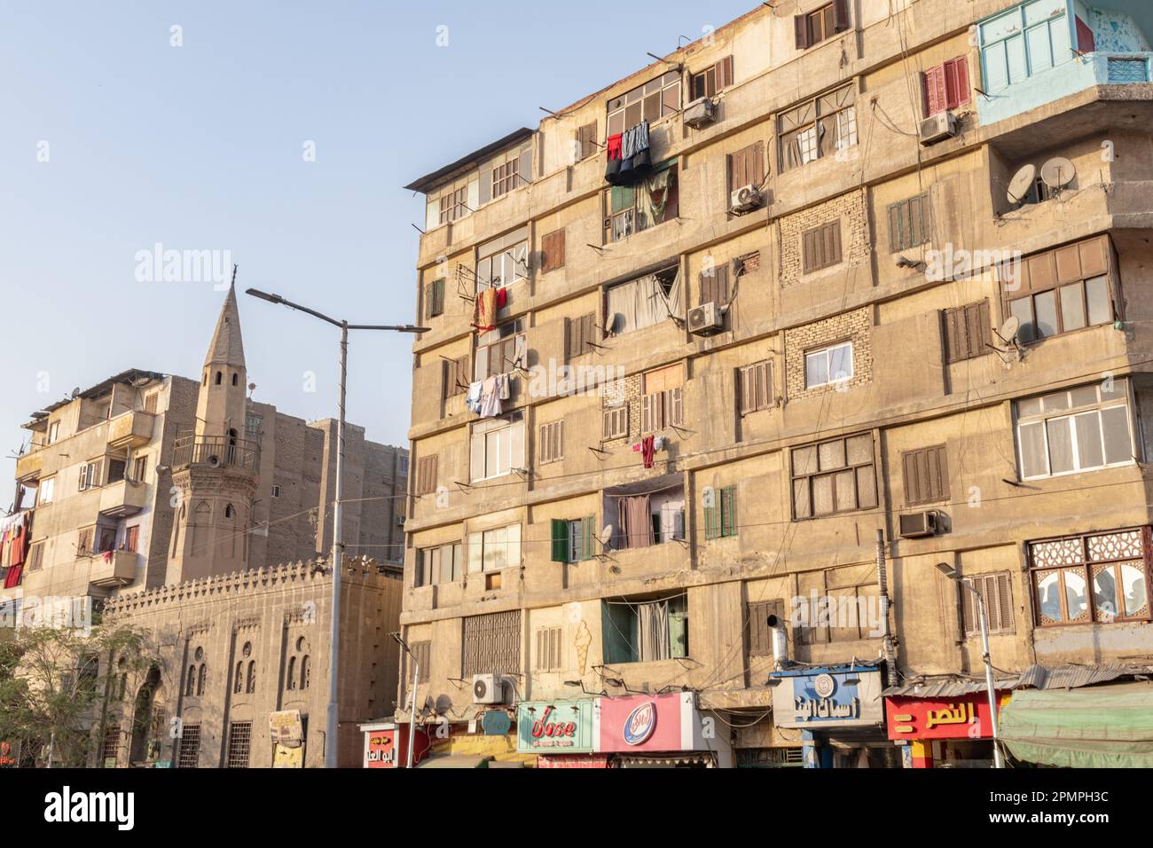 Apartments buildings cairo egypt hi-res stock photography and images ...