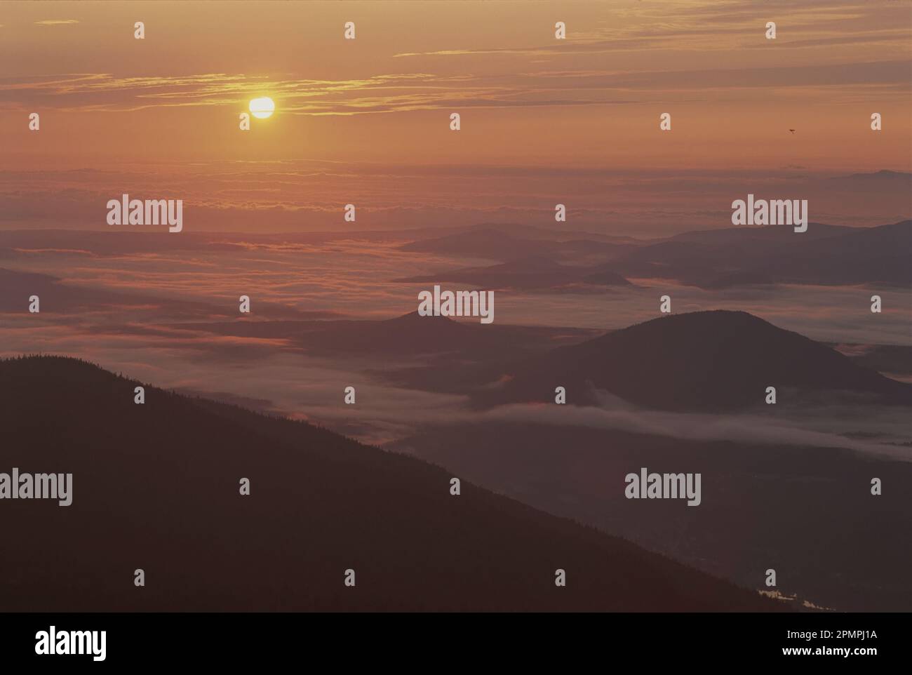 Sunrise view of the Adirondacks from atop White Face Mountain, New York ...