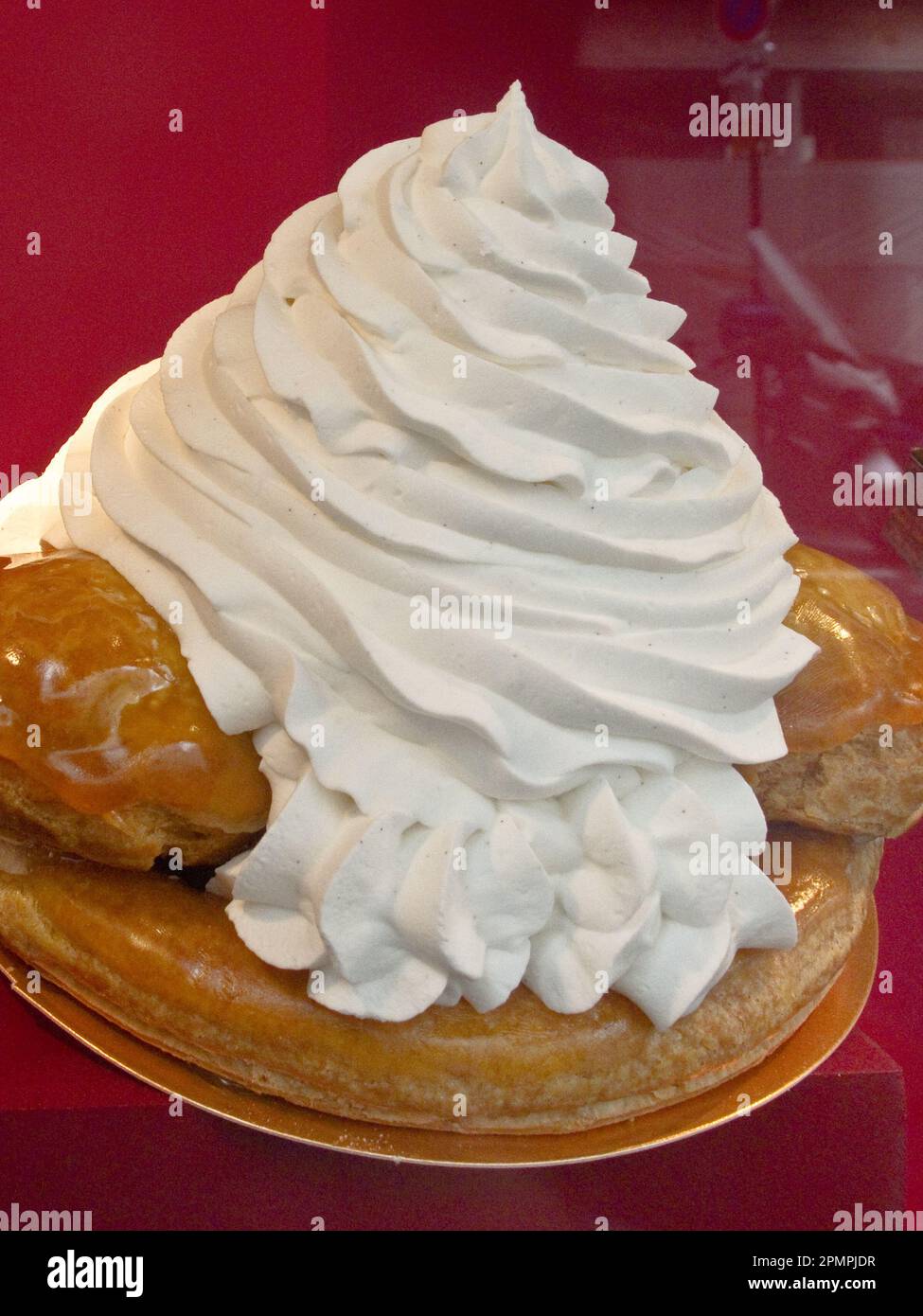 Le Saint-Honore Chantilly, Dalloyau, Paris, France Stock Photo - Alamy