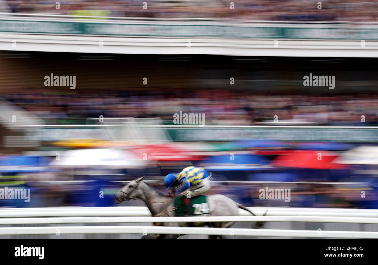 Bill Baxter ridden by Sam Twiston-Davies wins The Randox Supports Race ...
