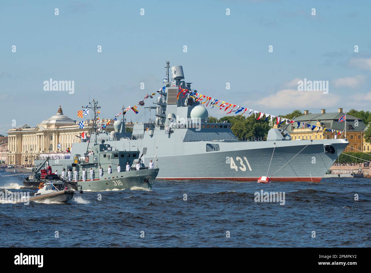 Russian navy parade hi-res stock photography and images - Alamy