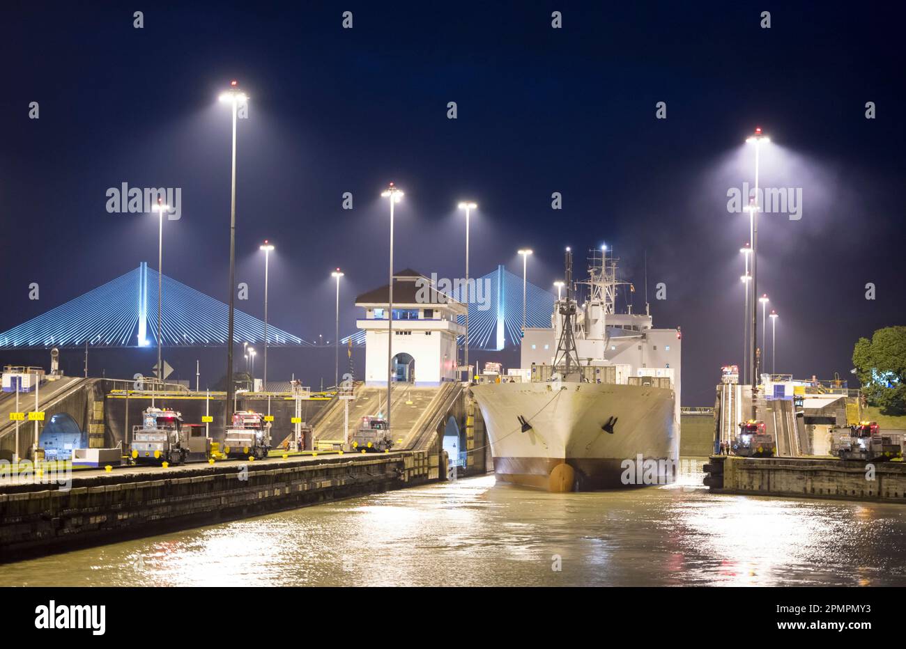 Ship passes through a lock in the Panama Canal; Panama Stock Photo - Alamy