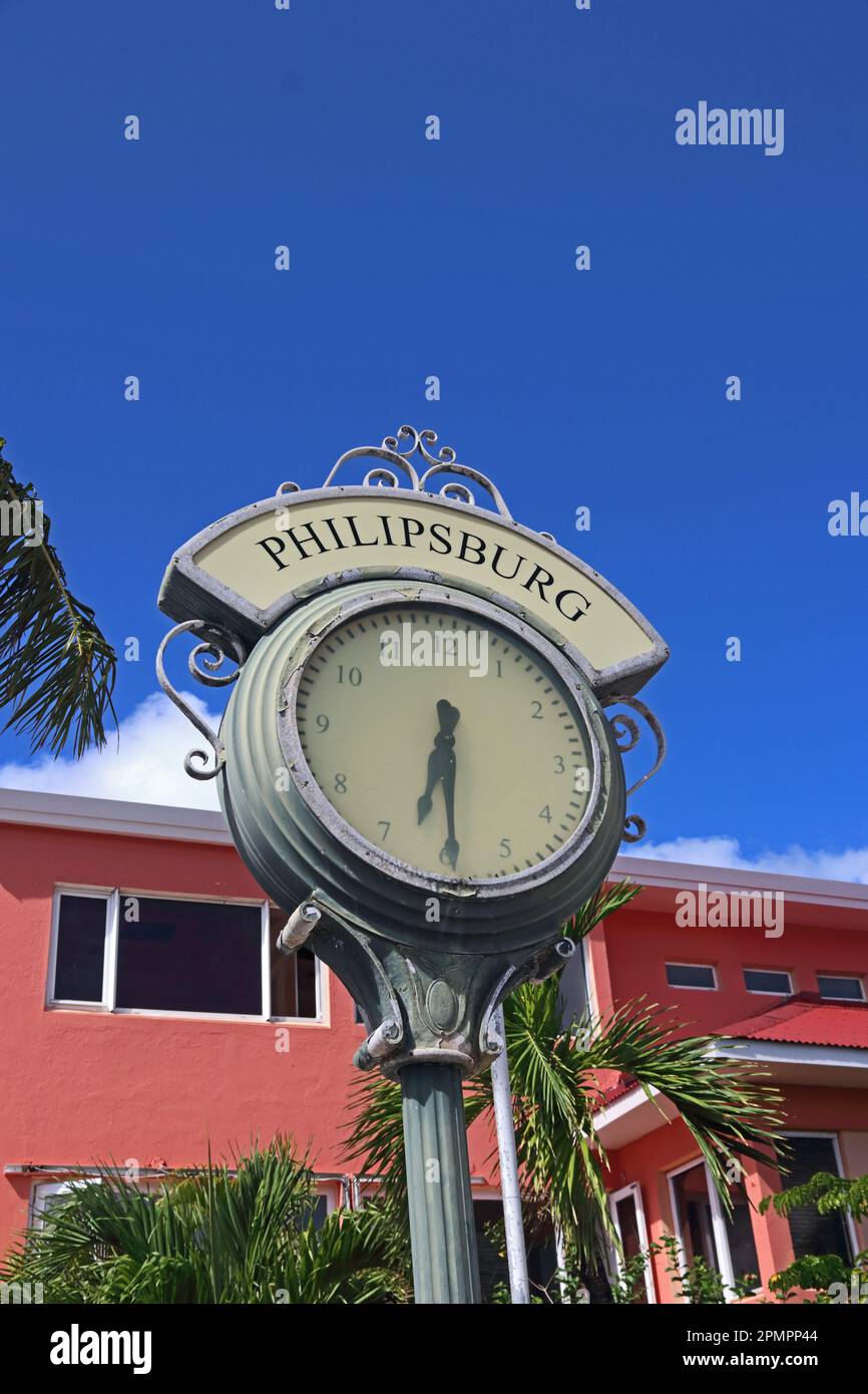 Large outdoor clock in Philipsberg, St Maarten Stock Photo - Alamy