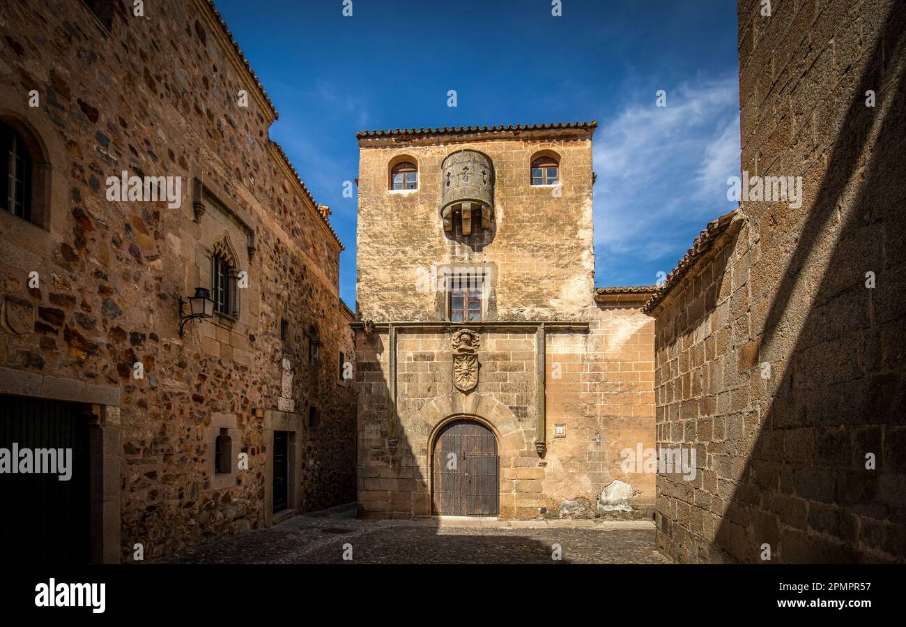 Square from where you can see the facade of the medieval building La ...