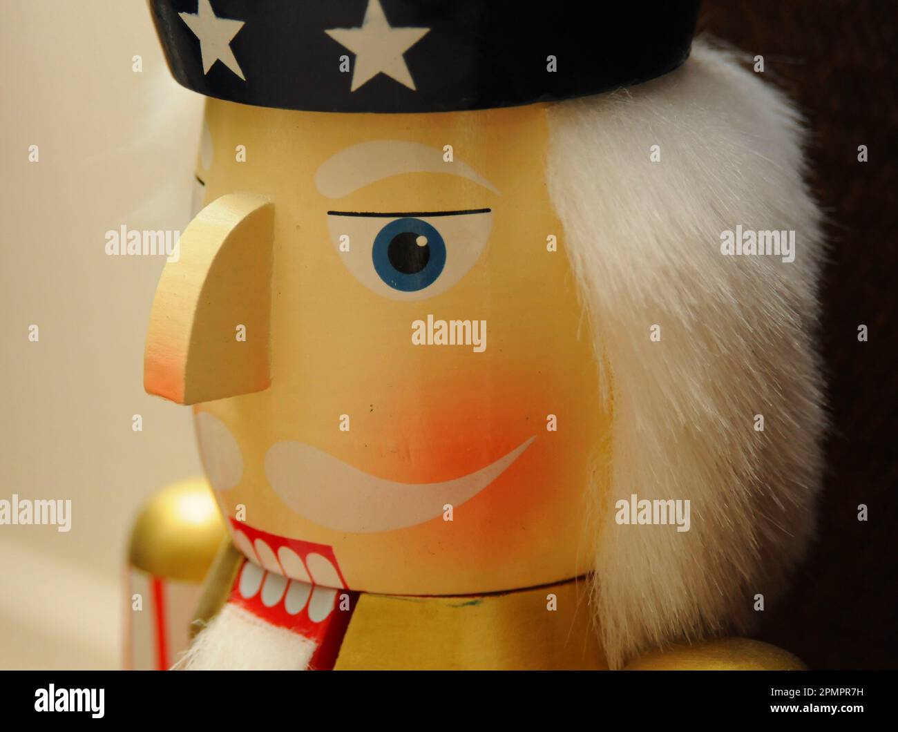 Traditional nutcracker king hi-res stock photography and images - Alamy